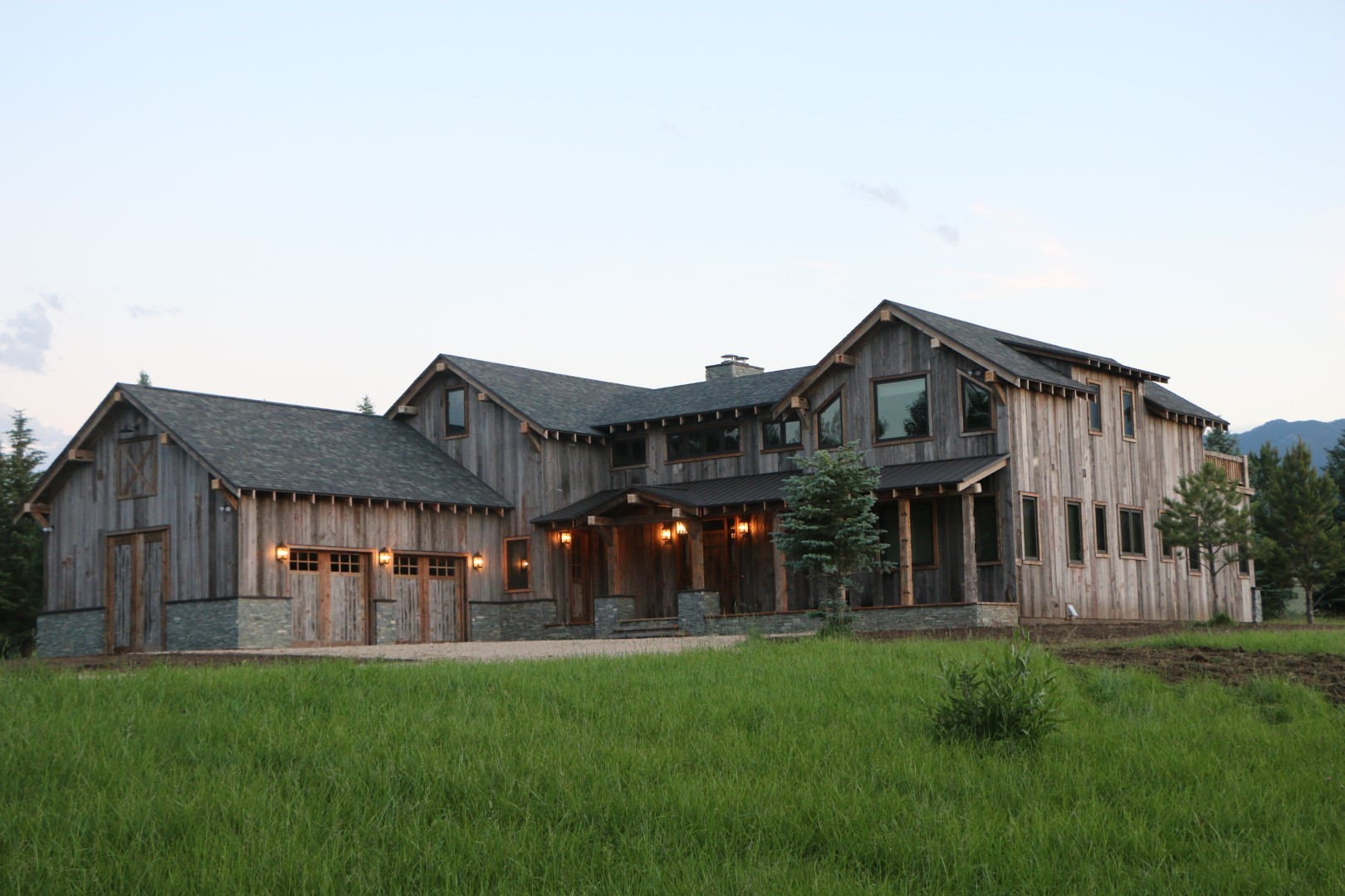 B LAZY T RANCHRESIDENCE – Heritage Woodworks